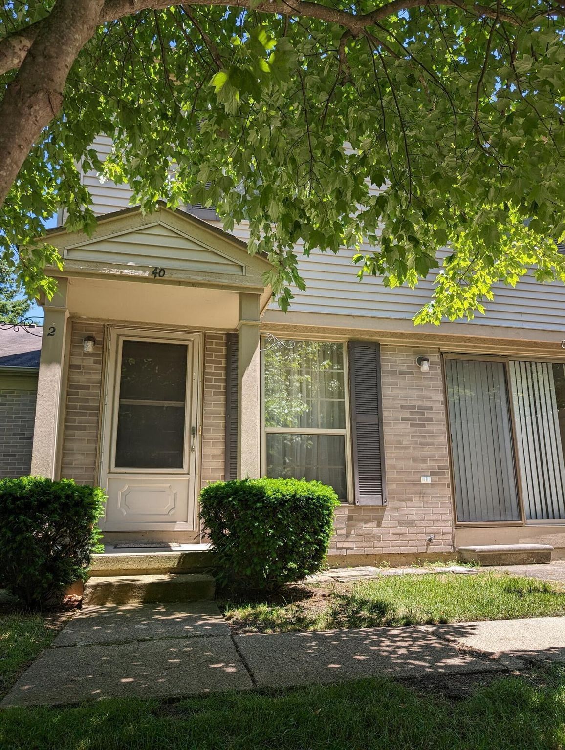 40 Pine Tree Ridge Dr #2, Waterford, MI 48327 - See Est. Value, Schools ...