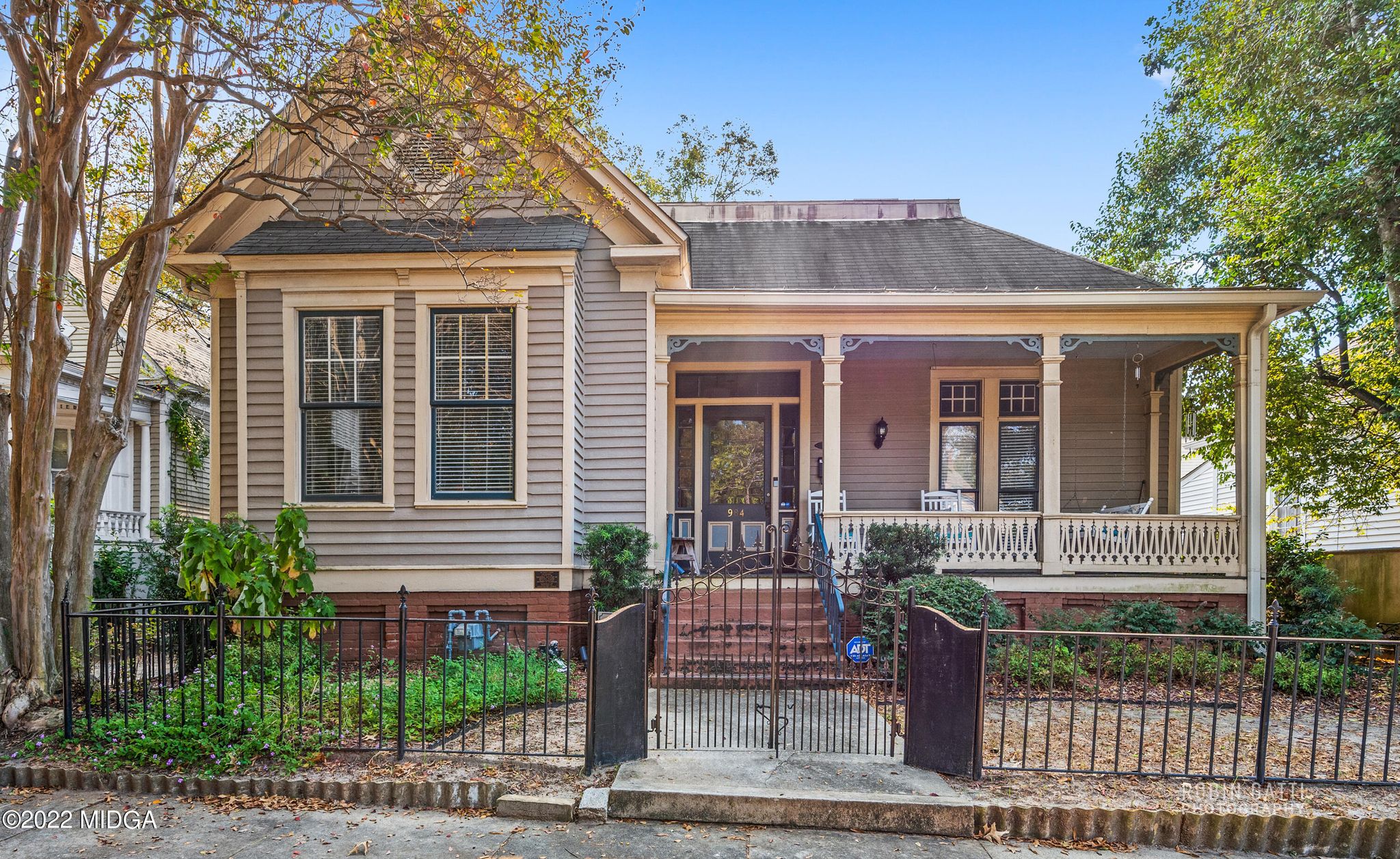 984 Spring St, Macon, GA 31201 - See Est. Value, Schools & More