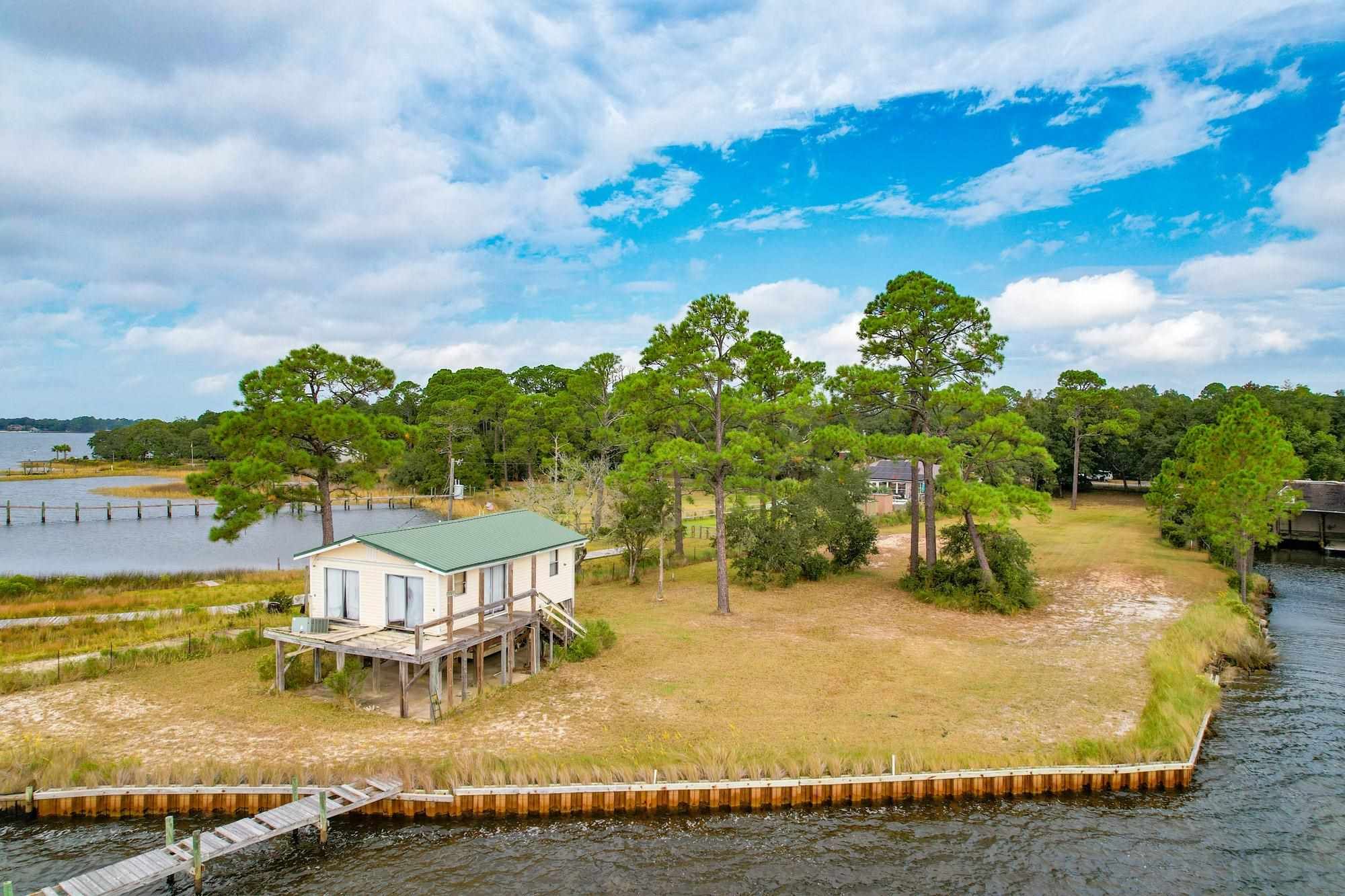 3022 Holley Point Rd, Navarre, FL 32566 - See Est. Value, Schools & More