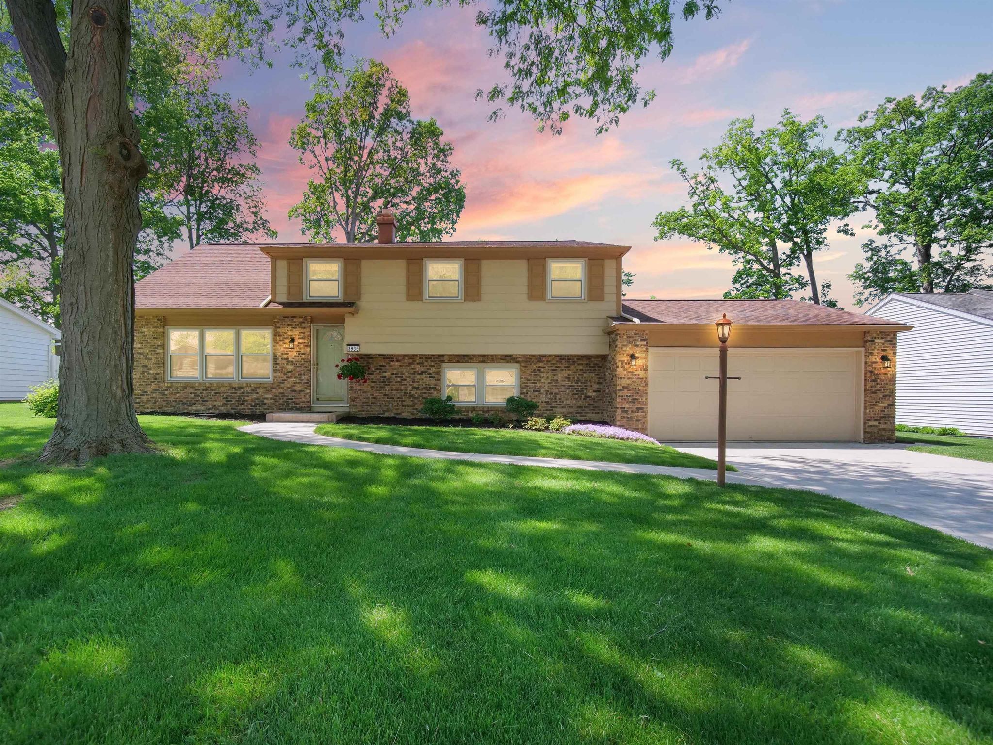 3933 Stanton Dr, Fort Wayne, IN 46815 - See Est. Value, Schools & More