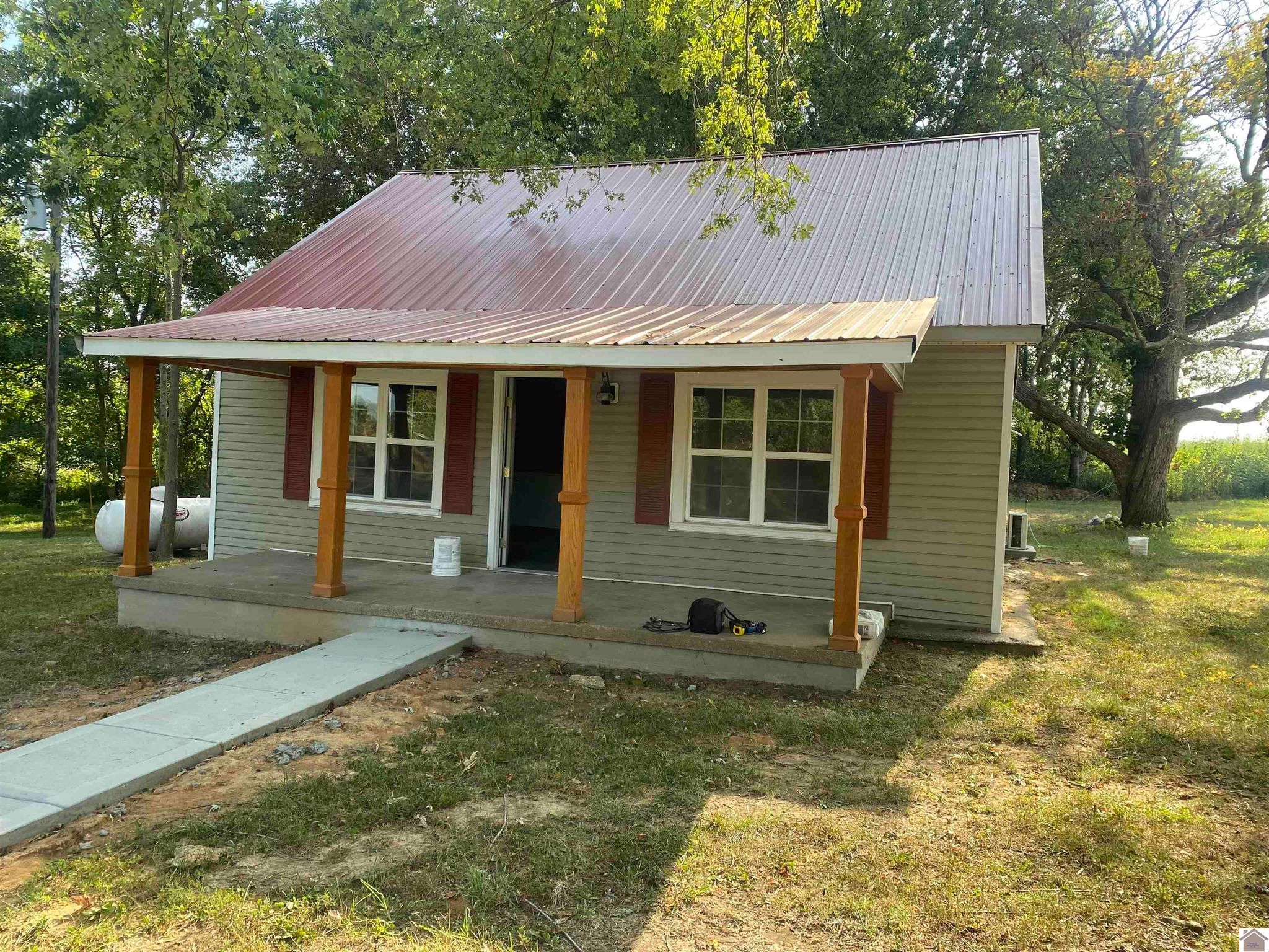 2562 Princeton Rd, Cadiz, KY 42211 - See Est. Value, Schools & More