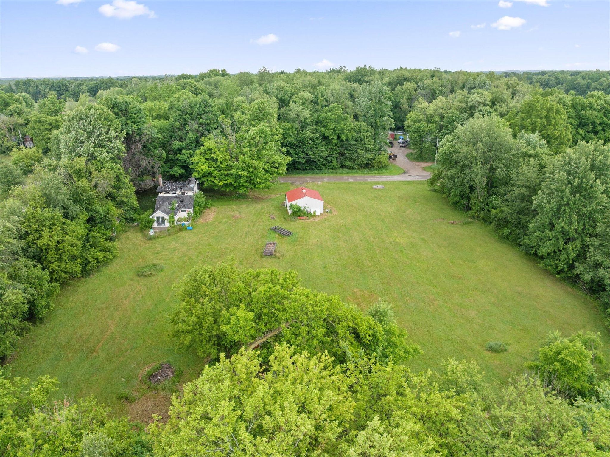 17990 Chain Lake St, Cassopolis, MI 49031 - See Est. Value, Schools & More