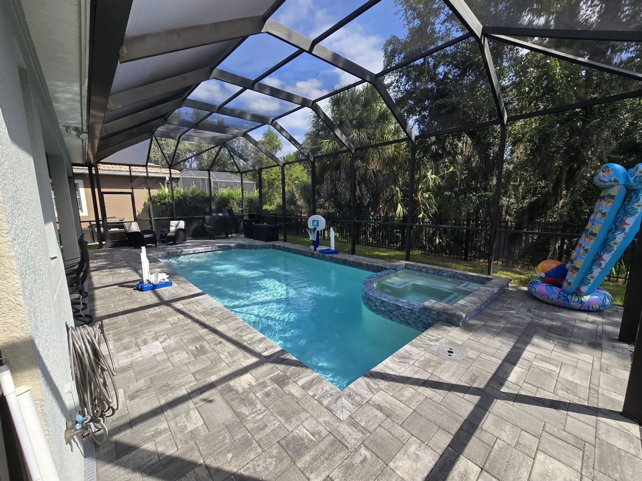 8111 Santa Rosa Ct #1, Sarasota, FL 34243 - Trulia | Trulia