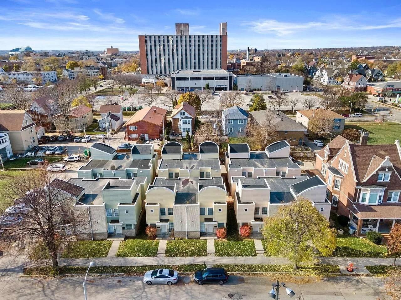 941 N 19th St, Milwaukee, WI 53233 - See Est. Value, Schools & More