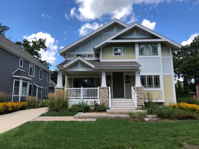 907 E Indiana St, Wheaton, IL 60187 - See Est. Value, Schools & More