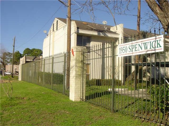 1950 Spenwick Dr #302, Houston, TX 77055 - See Est. Value, Schools & More