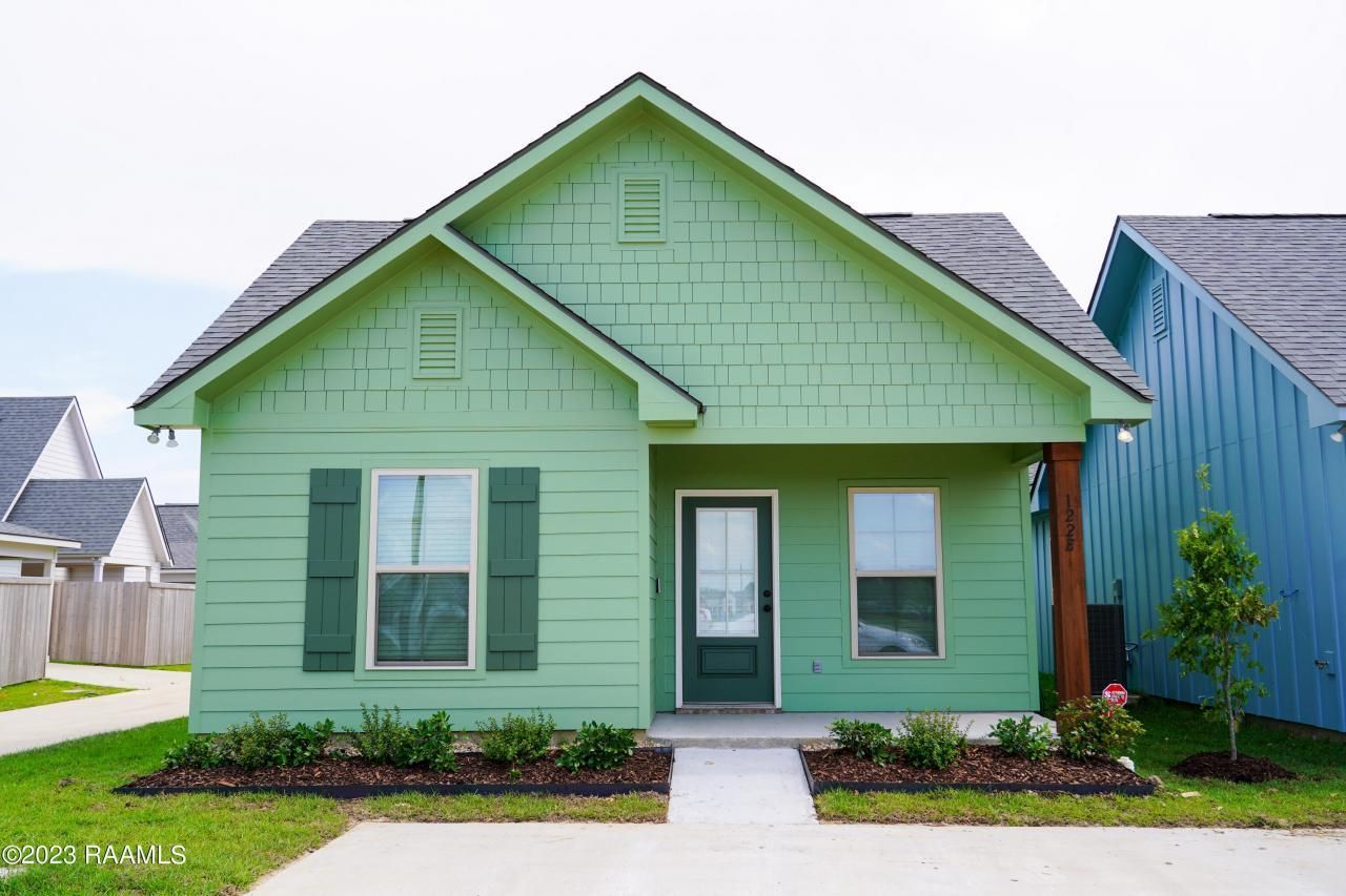 122 Bozeman Trl, Scott, LA 70583 - See Est. Value, Schools & More