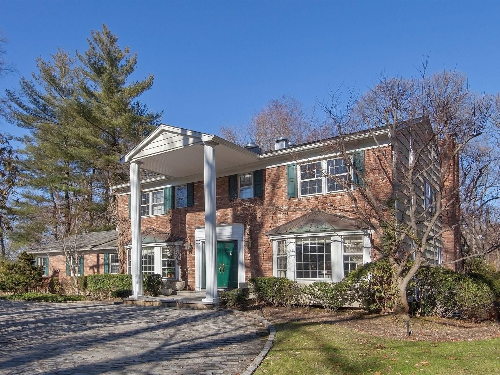 6 Rolling Dr, Glen Head, NY 11545 - See Est. Value, Schools & More