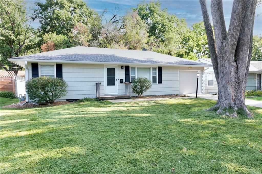 6122 W 54th St, Mission, KS 66202 - See Est. Value, Schools & More