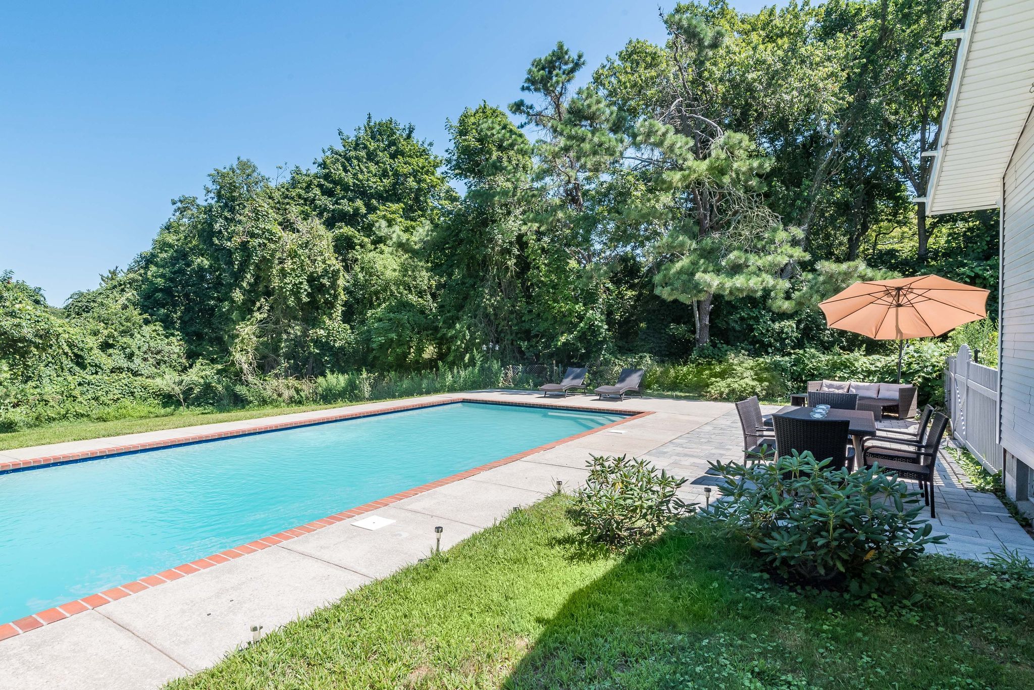 29 Hilltop Rd, Southampton, NY 11968 | Trulia