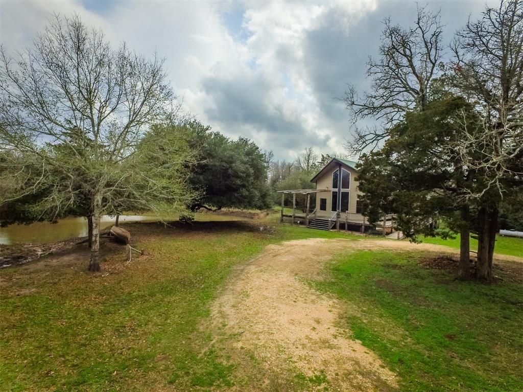 2606 E FM 2237, Muldoon, TX 78949 - See Est. Value, Schools & More