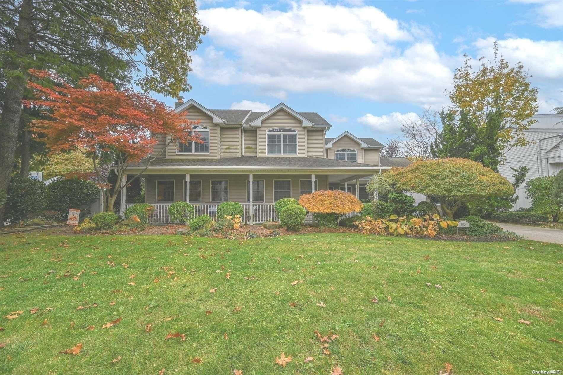 196 Commonwealth Avenue, Massapequa, NY 11758 - See Est. Value, Schools ...