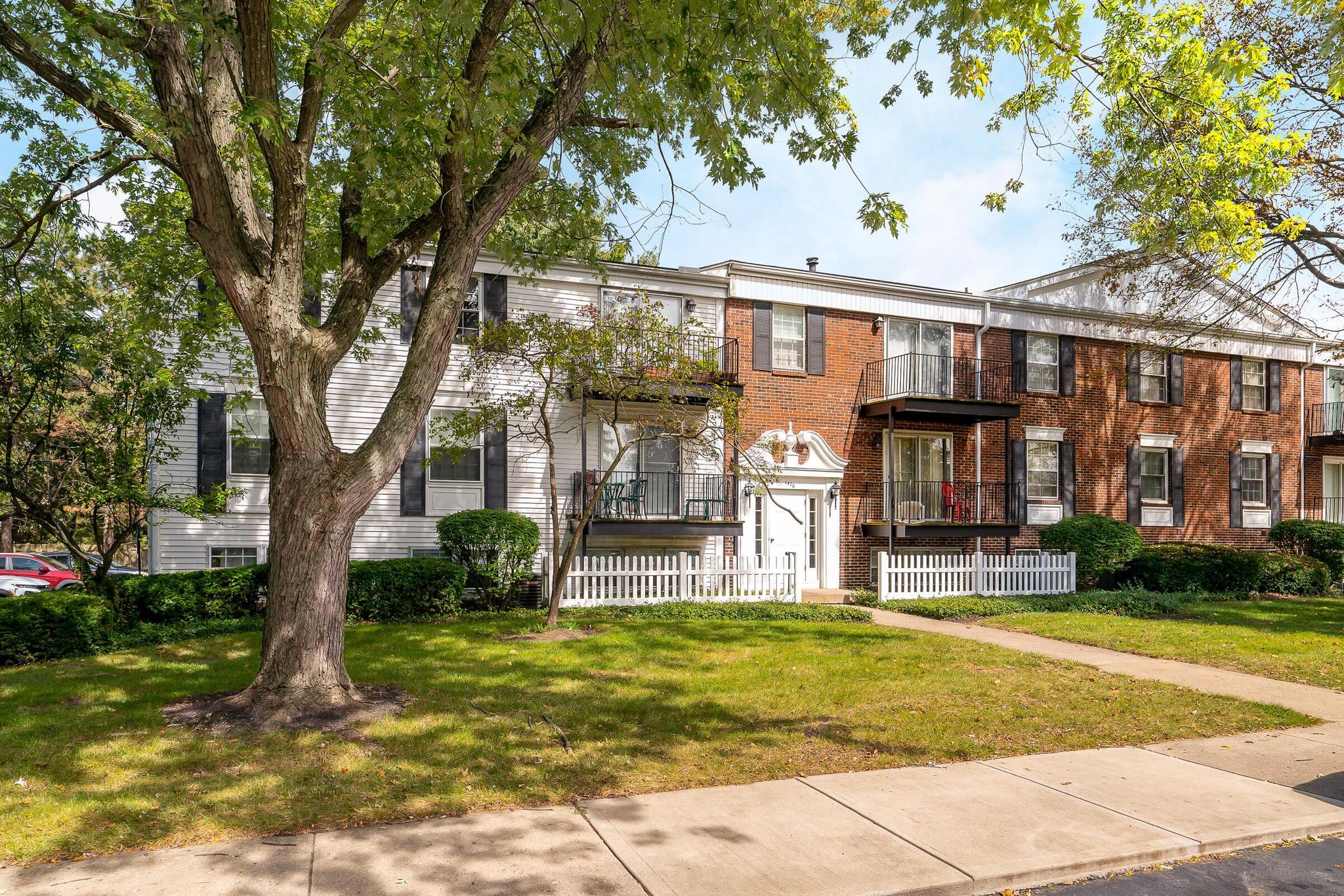 1470 Slade Ave #204, Columbus, OH 43235 - See Est. Value, Schools & More