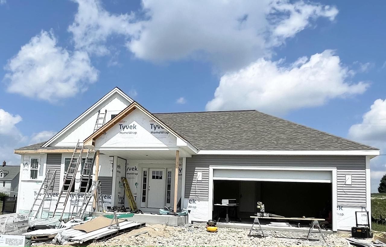 684 Lambert DRIVE, Slinger, WI 53086 - See Est. Value, Schools & More