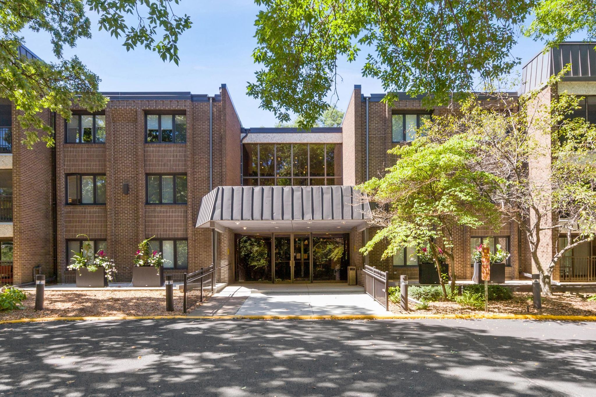 3412 Oak Ridge Rd #108, Minnetonka, MN 55305 - See Est. Value, Schools ...