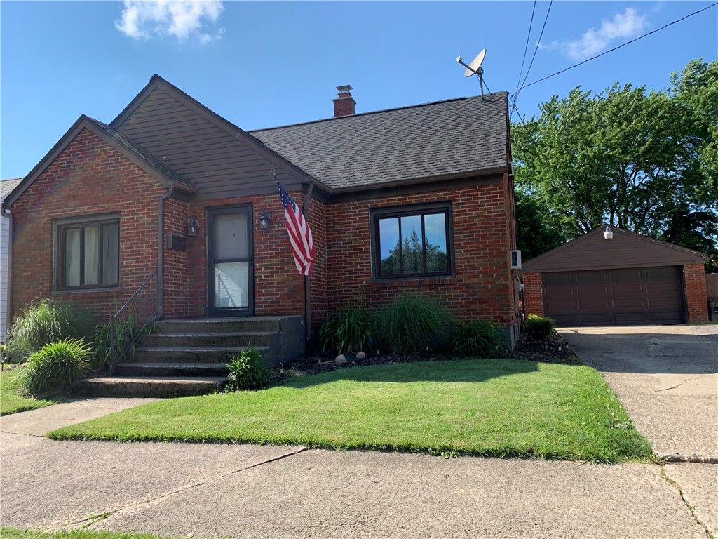 928 E 32nd St, Erie, PA 16504 - See Est. Value, Schools & More