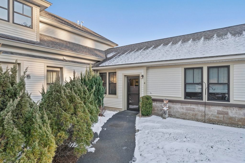 599 Washington St #4, Pembroke, MA 02359 - See Est. Value, Schools & More