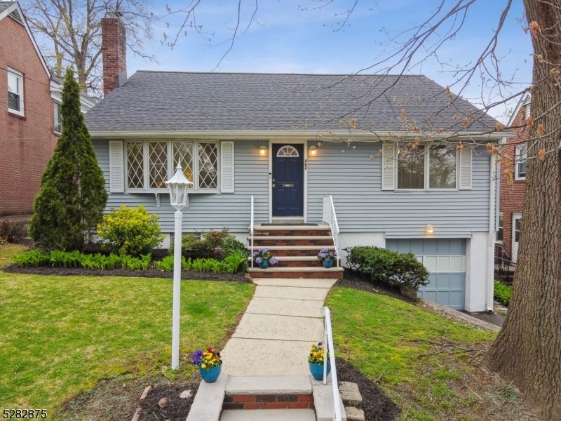 462 Chestnut St, Nutley, NJ 07110 - See Est. Value, Schools & More