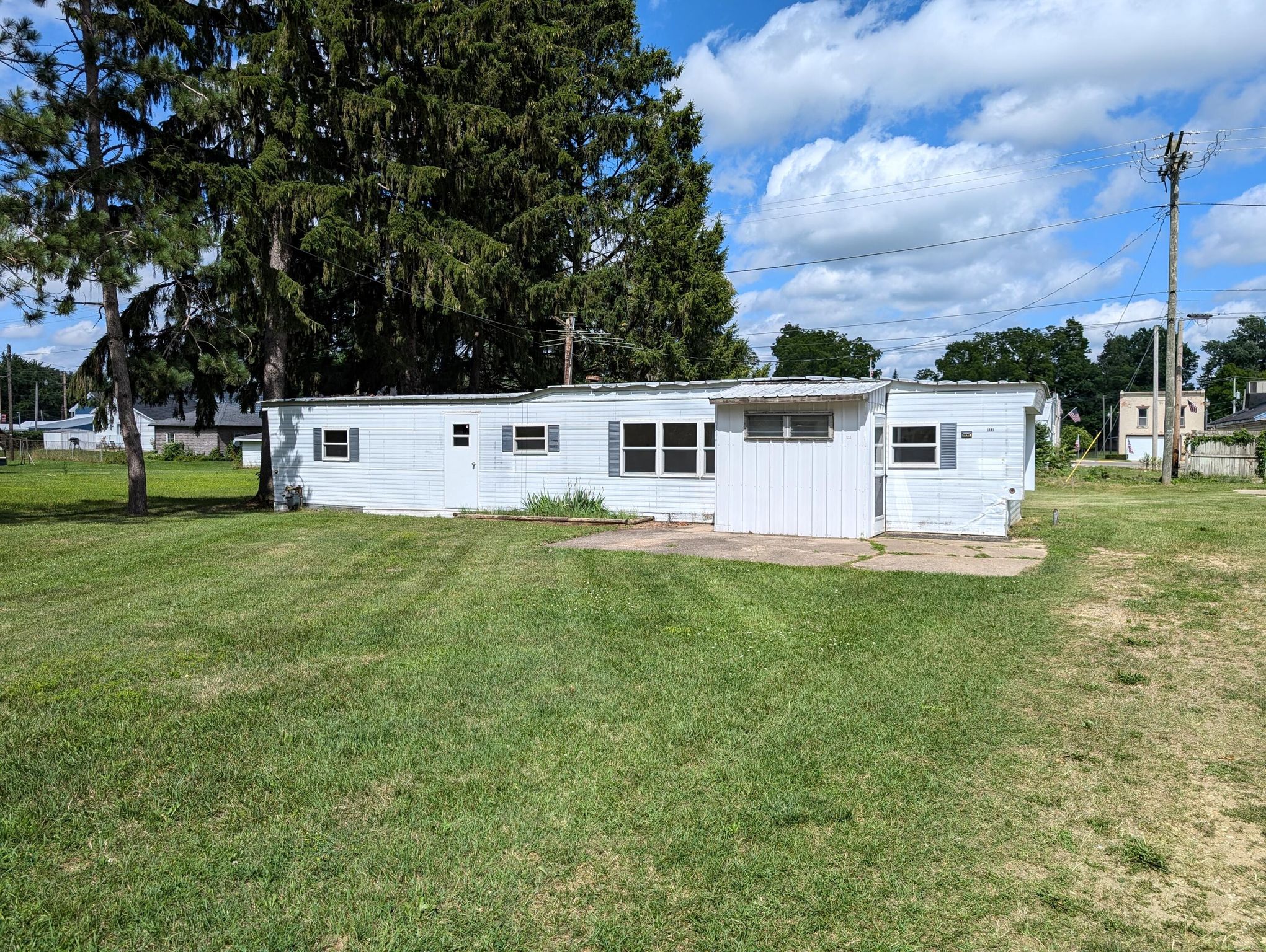 111 Cottage St, Gobles, MI 49055 - See Est. Value, Schools & More