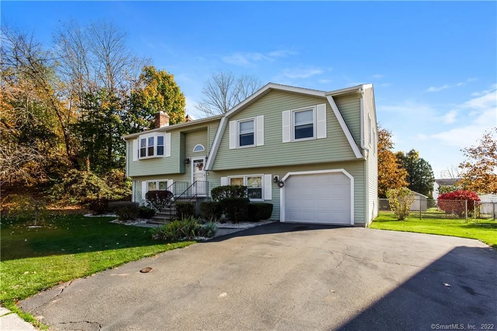 33 Parish Drive, Berlin, CT 06037 - See Est. Value, Schools & More