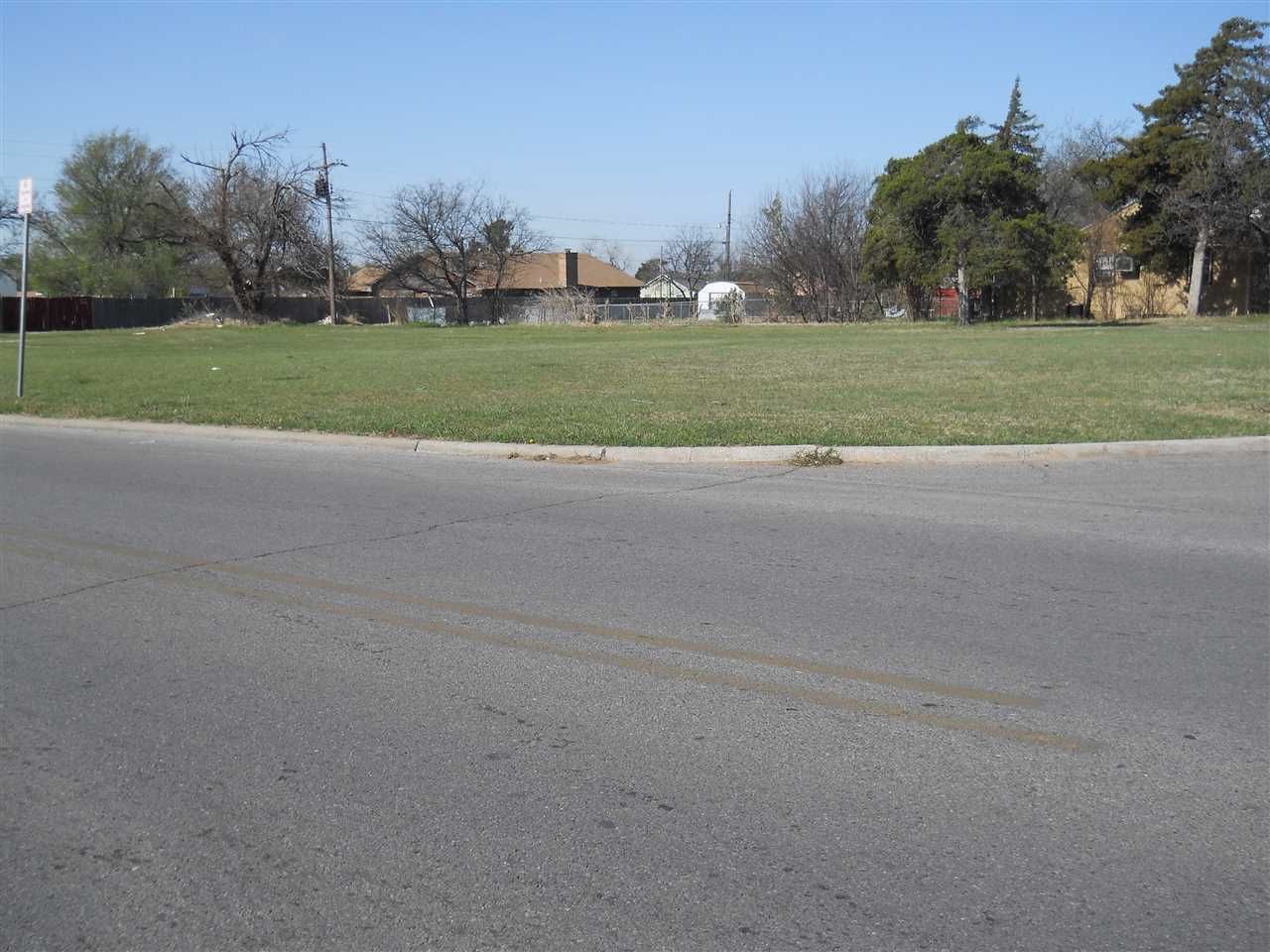 205 SW 17th St, Lawton, OK 73501 - See Est. Value, Schools & More