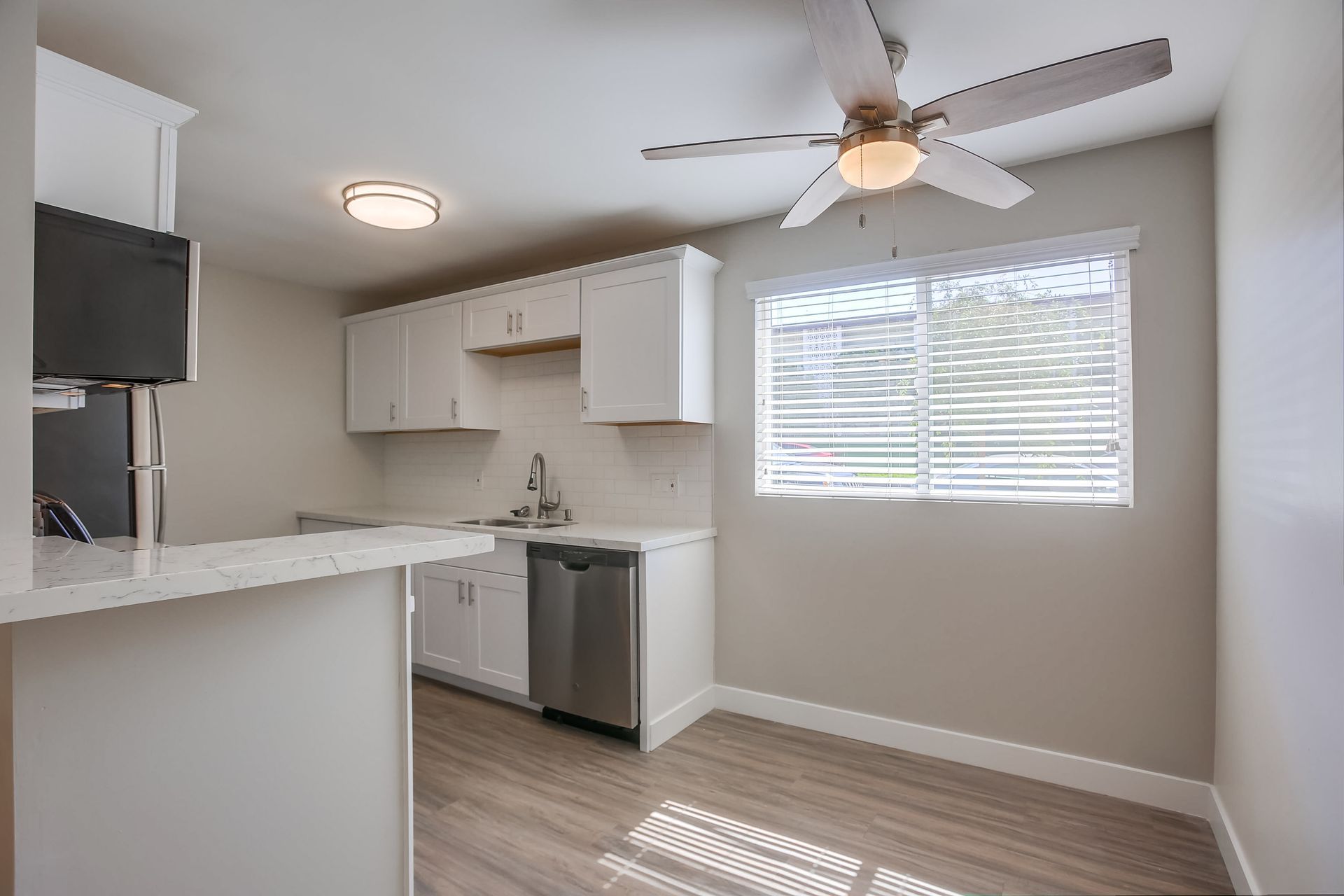 Debonair - San Diego, CA | Trulia