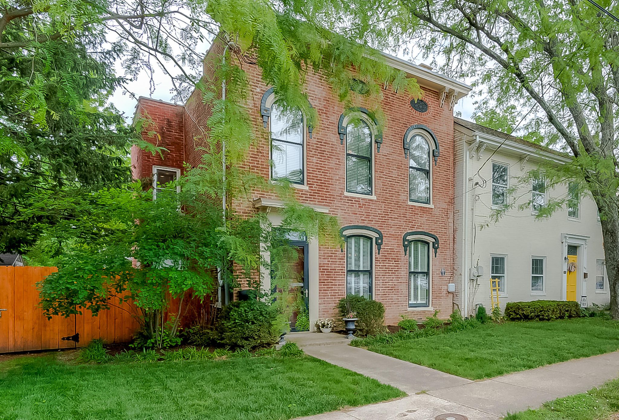 353 N Limestone St, Lexington, KY 40508 - See Est. Value, Schools & More