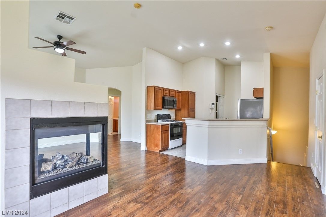 8777 Tom Noon Ave #101, Las Vegas, NV 89178 - See Est. Value, Schools ...