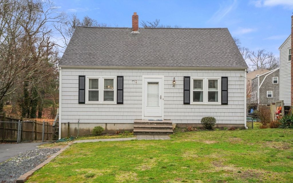 21 Manomet Beach Blvd, Plymouth, MA 02360 - See Est. Value, Schools & More