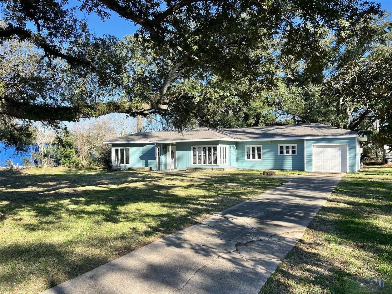 2241 Highway 182, Raceland, LA 70394 - See Est. Value, Schools & More