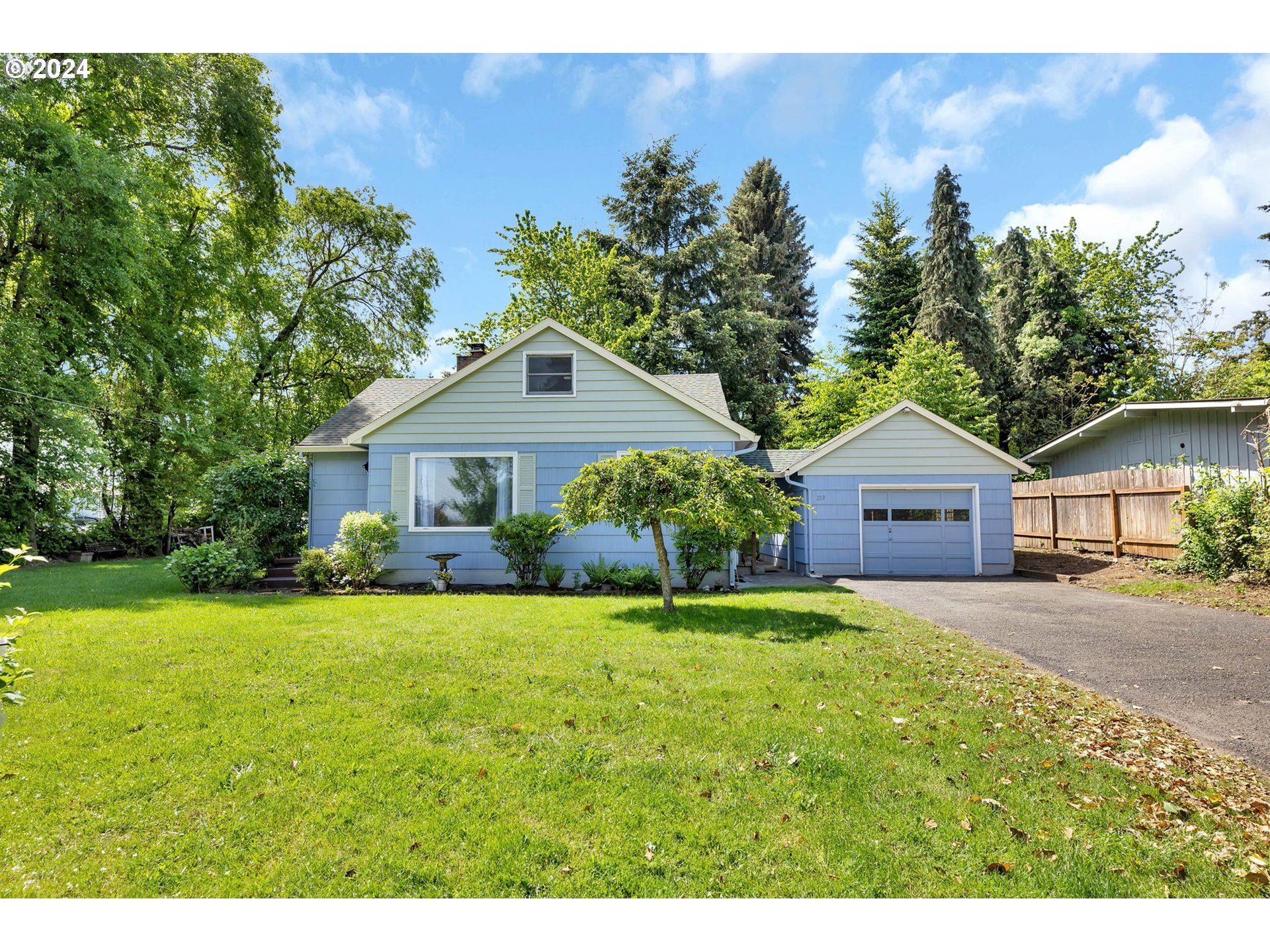 203 NE 107th St, Vancouver, WA 98685 - See Est. Value, Schools & More