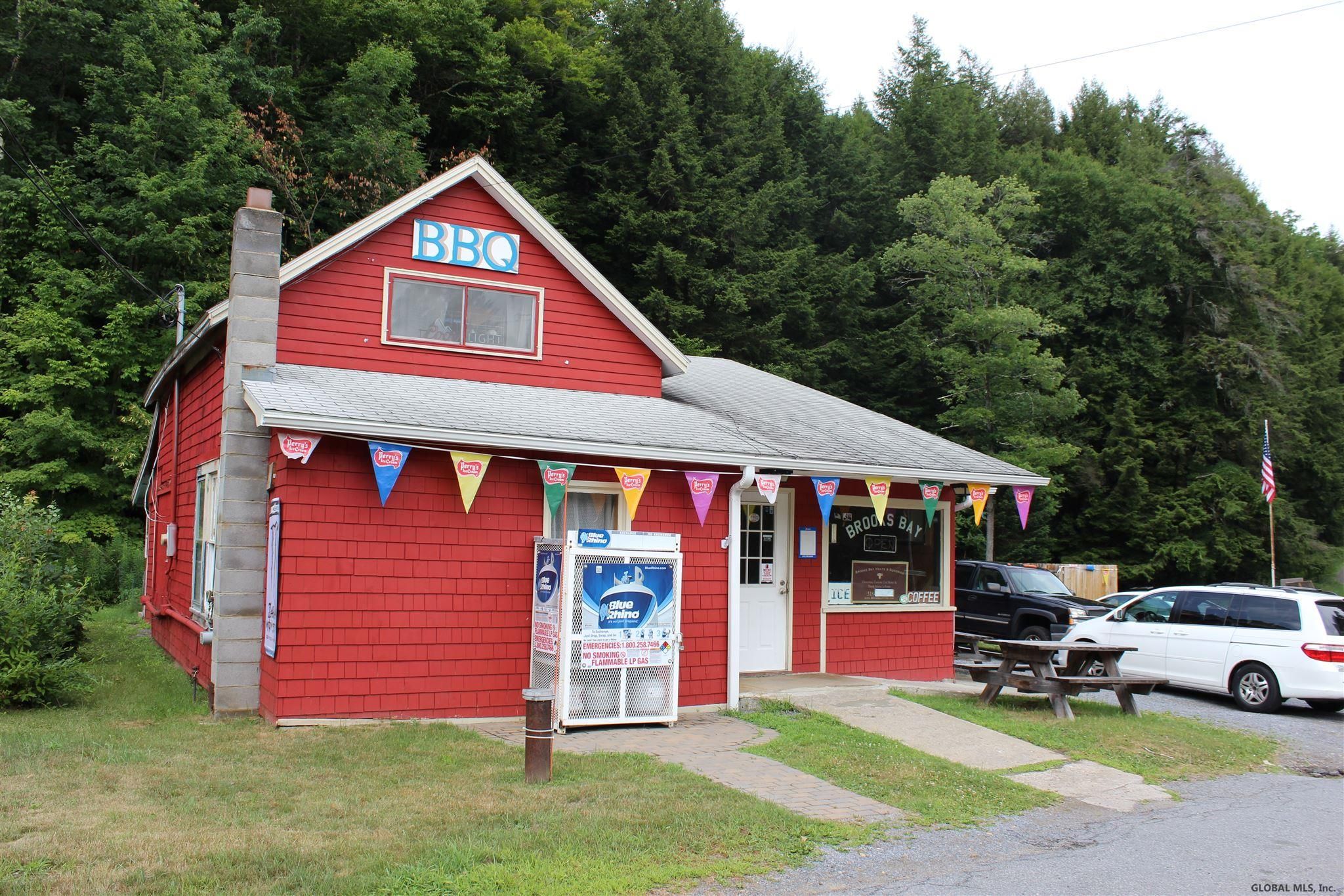 1007 County Route 10, Corinth, NY 12822 - See Est. Value, Schools & More