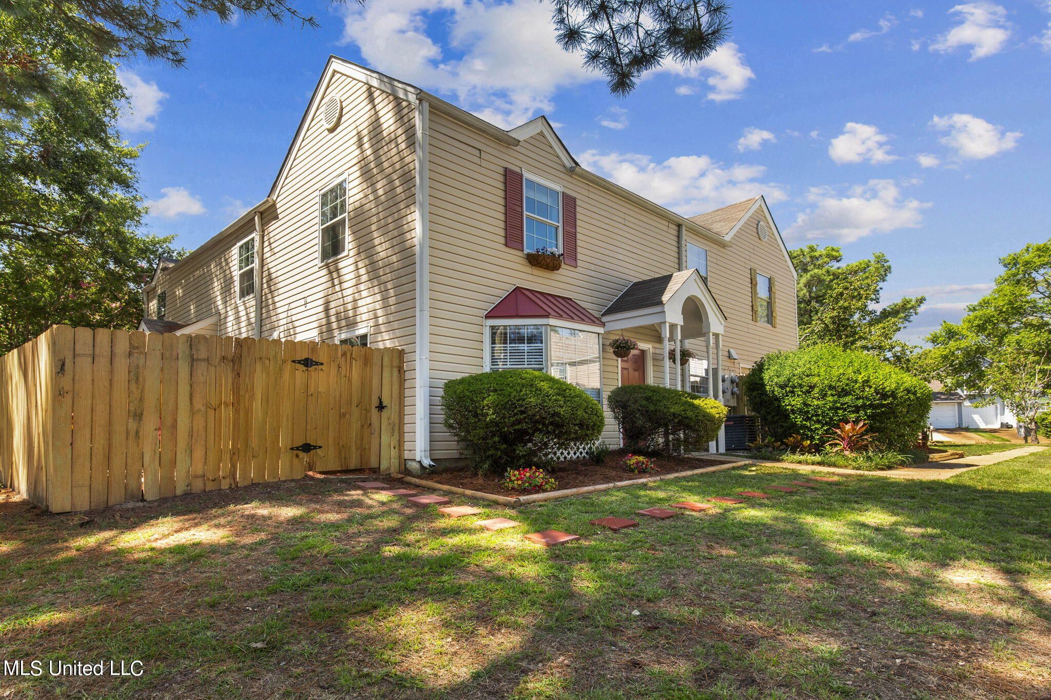 839 Harbor Bend Dr, Brandon, MS 39047 - See Est. Value, Schools & More