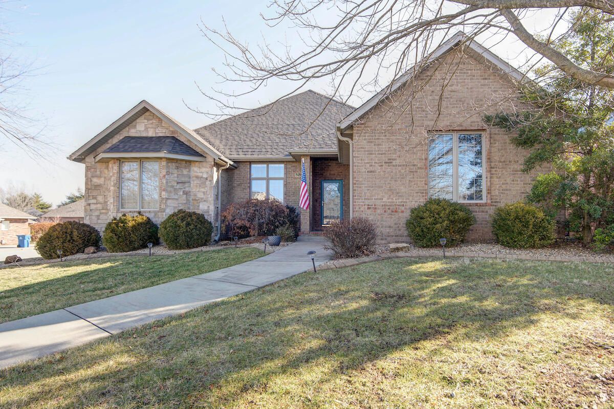 5252 S Hazel Drive, Springfield, MO 65810 | Trulia