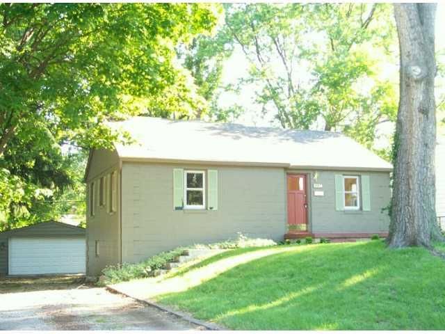 1236 E Nicholas Rd, Indianapolis, IN 46220 - See Est. Value, Schools & More