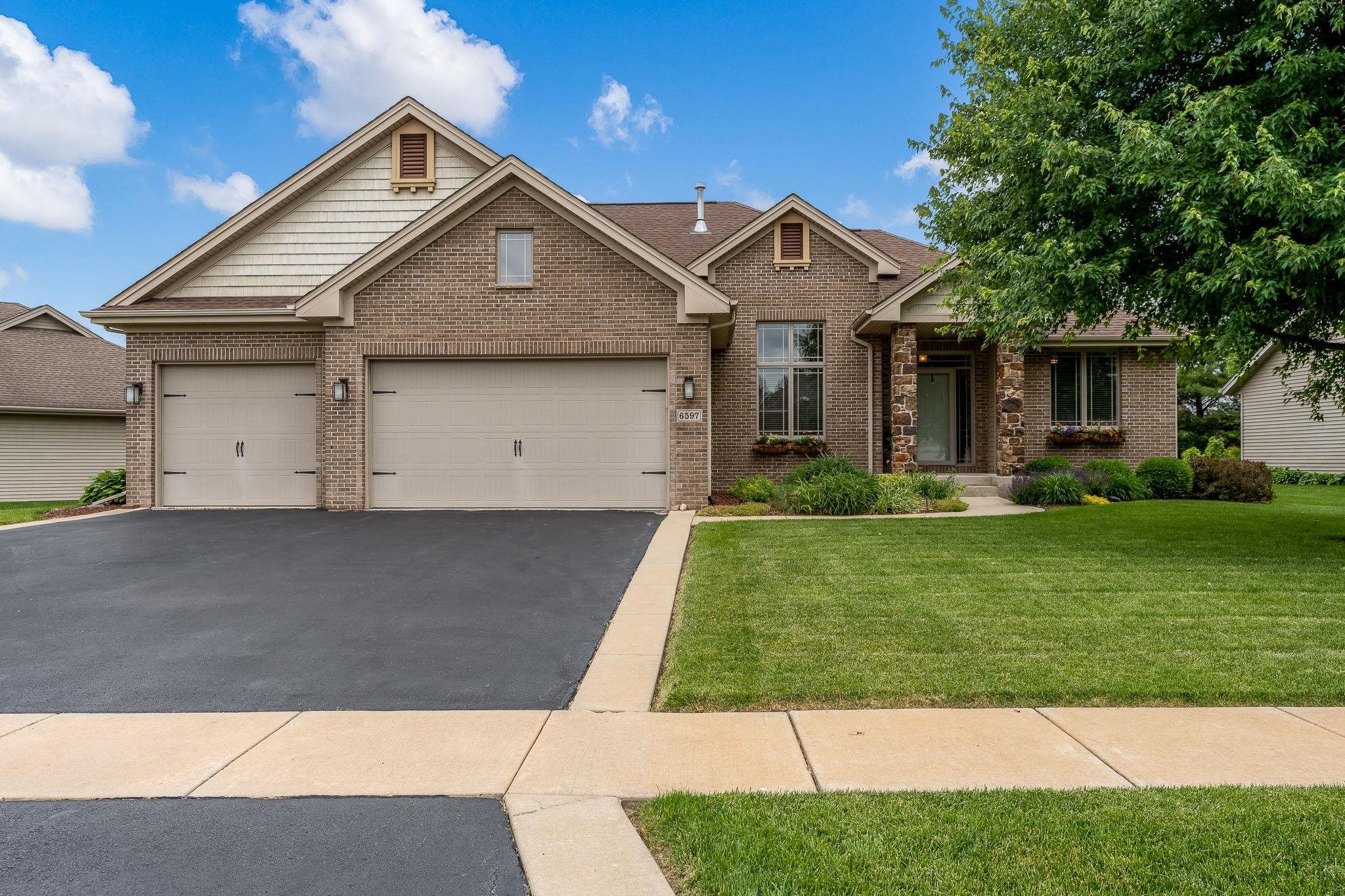 6597 Deer Isle Dr, Cherry Valley, IL 61016 - See Est. Value, Schools & More