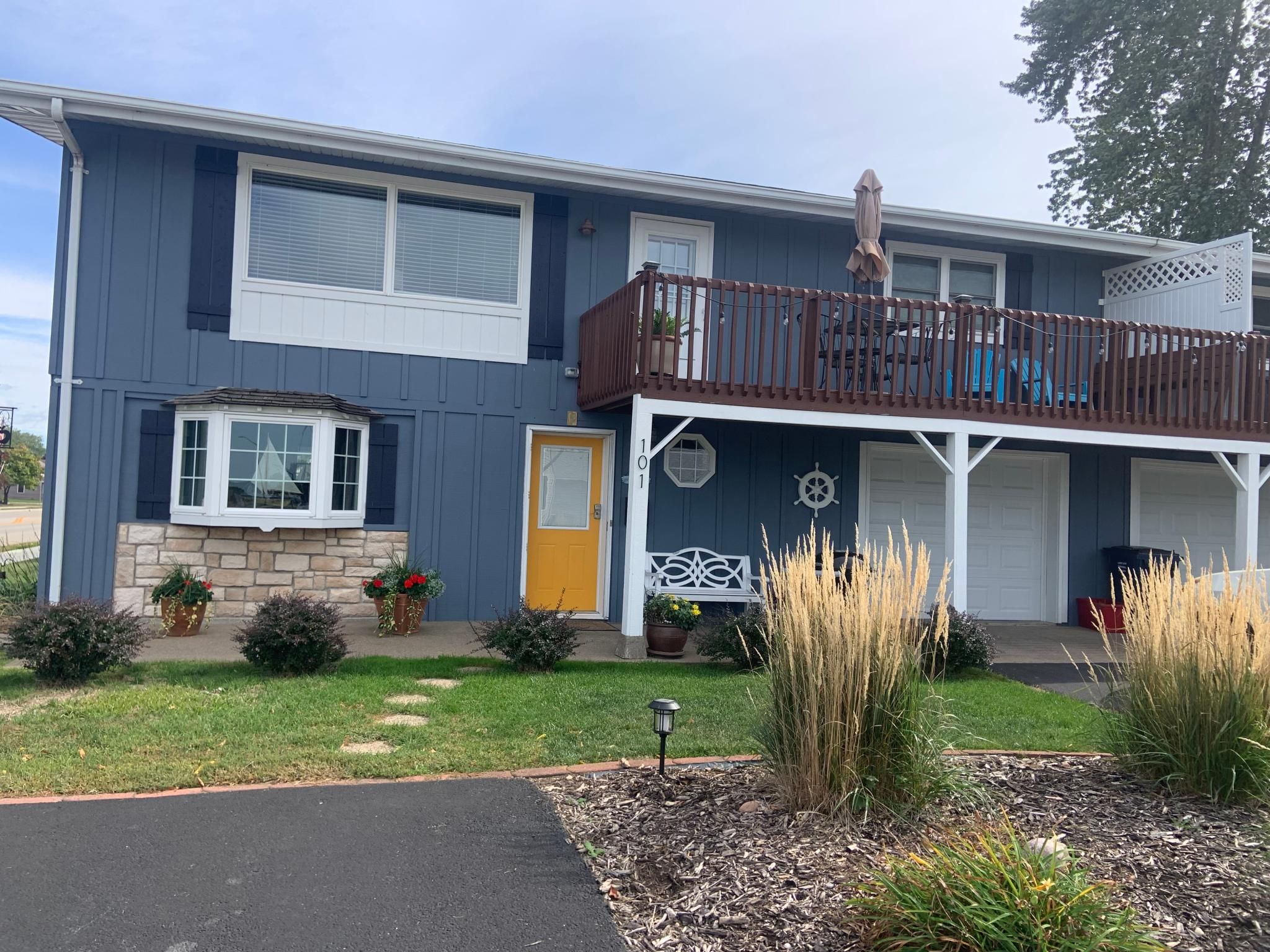 101 W Jewell Ave, Lake City, MN 55041 | Trulia