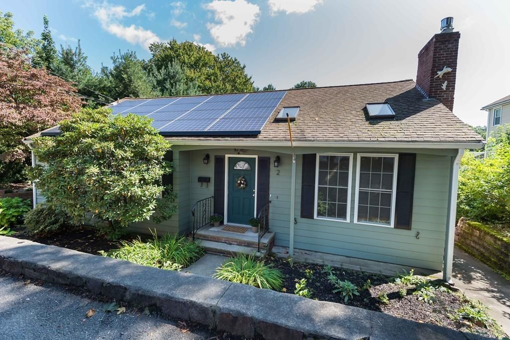 2 Prospect St, Stoneham, MA 02180 - See Est. Value, Schools & More