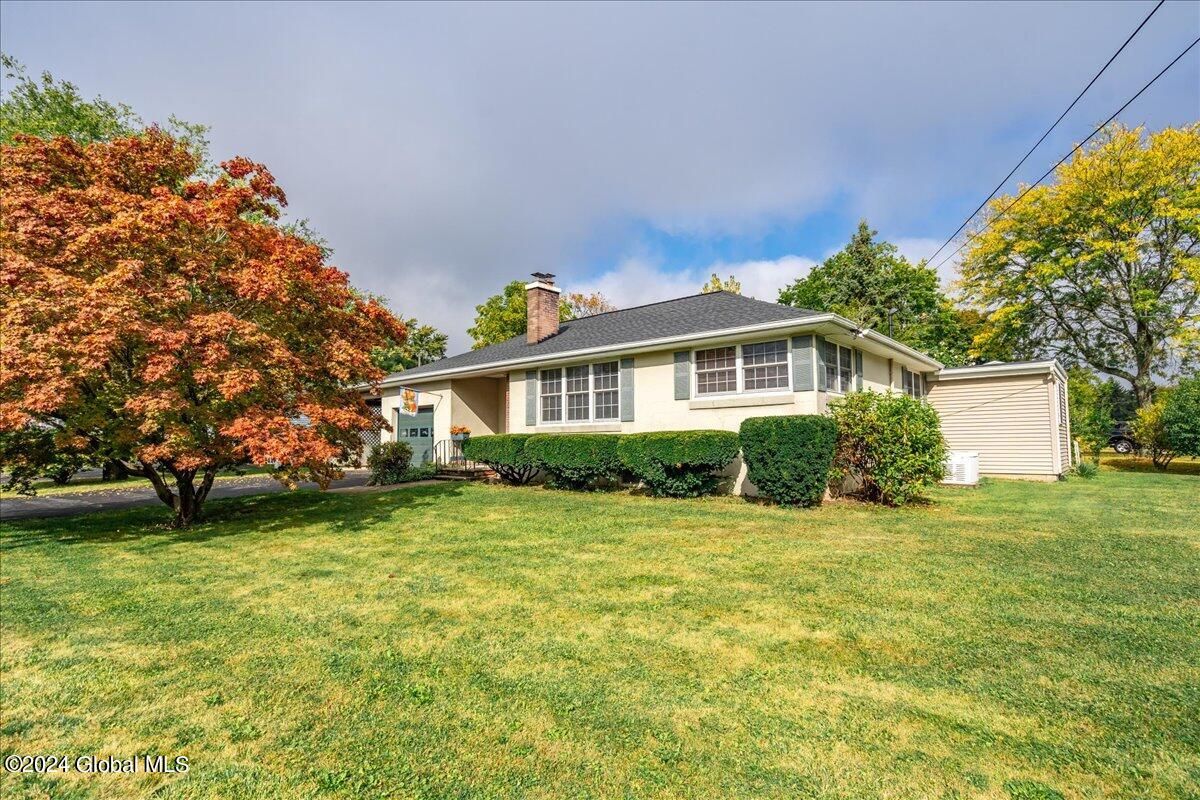 12 Hemple Place, Cohoes, NY 12047 - See Est. Value, Schools & More