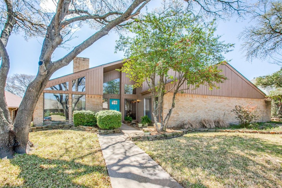 9514 Hill View Dr, Dallas, TX 75231 | Trulia