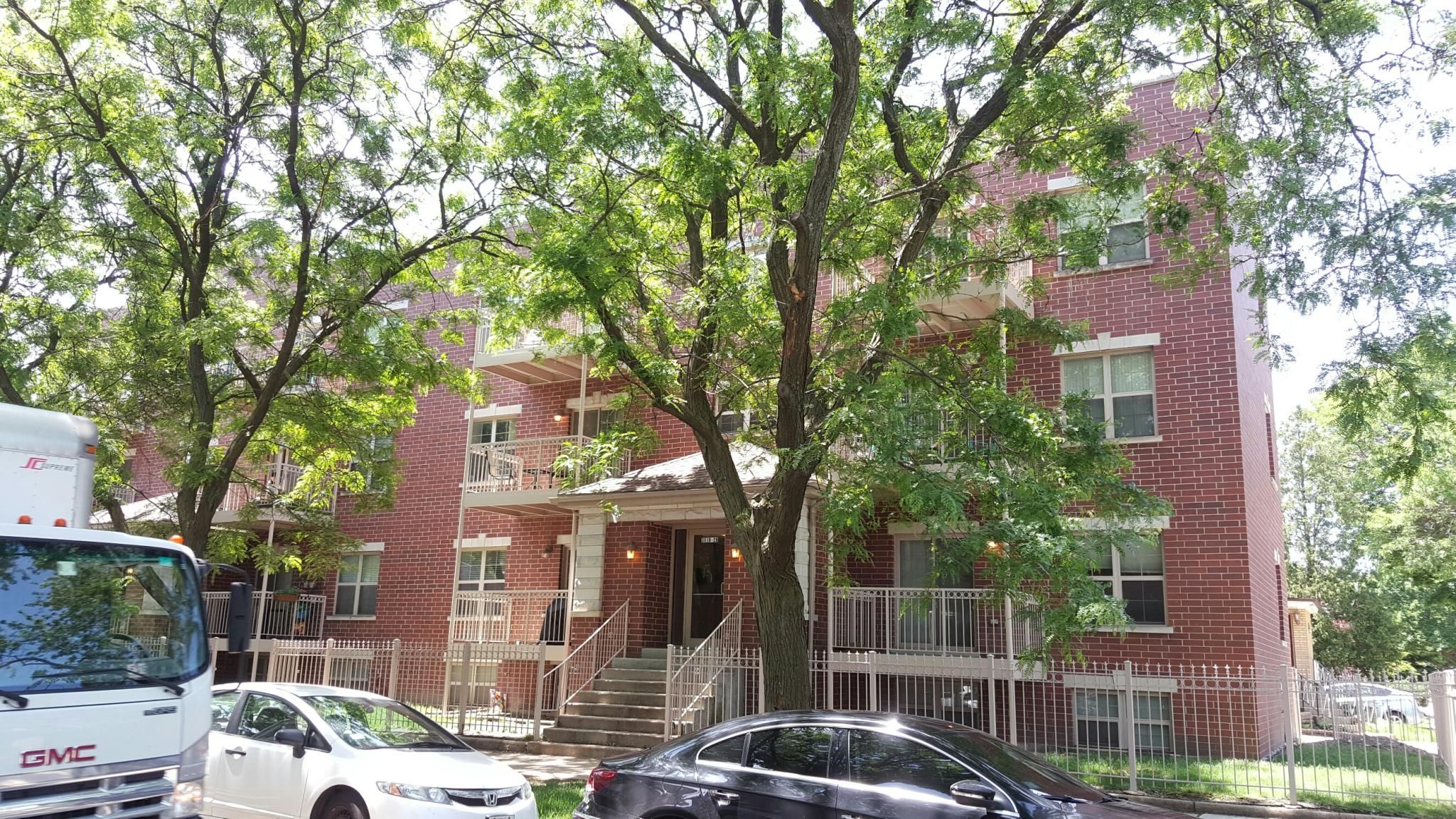 3518 N Hamlin Ave #3, Chicago, IL 60618 - See Est. Value, Schools & More