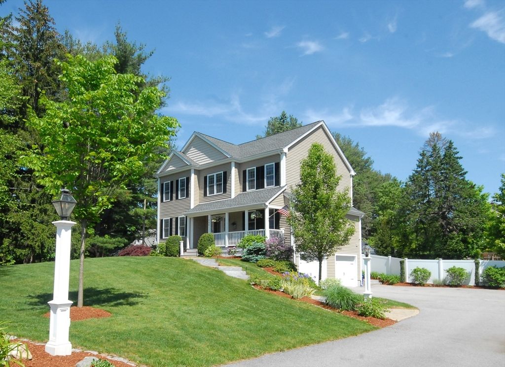 229 Tiffany St, Attleboro, MA 02703 - See Est. Value, Schools & More