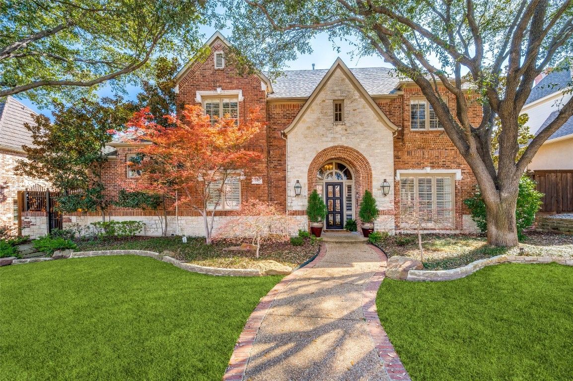 5712 Caroline Ct, Plano, TX 75093 - See Est. Value, Schools & More