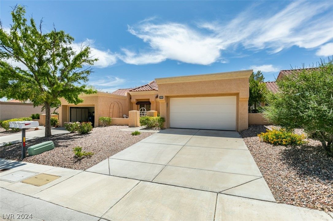 9645 Blue Bell Dr, Las Vegas, NV 89134 | MLS# 2583880 | Trulia