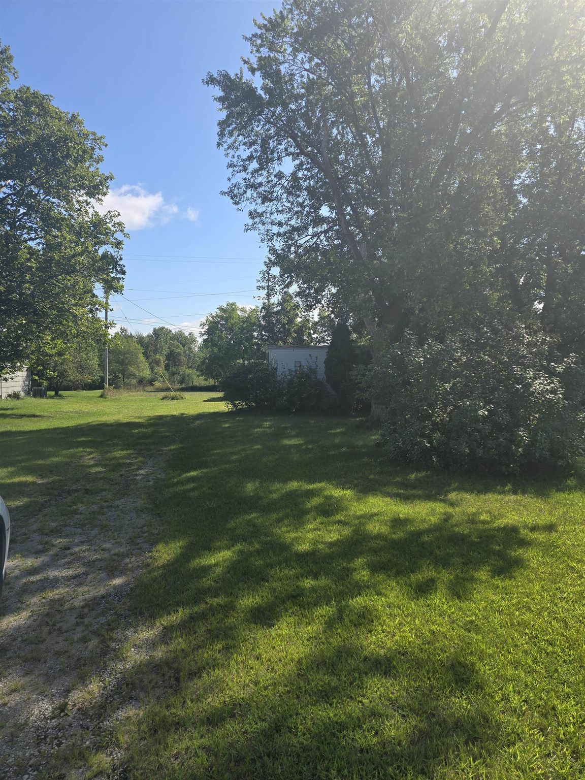 2323 S Huron Rd, Kawkawlin, MI 48631 - See Est. Value, Schools & More
