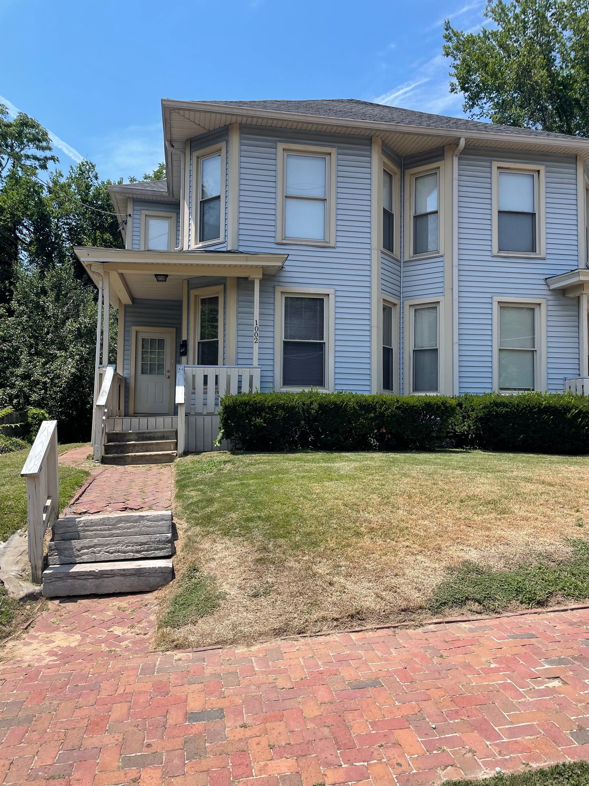 1002 Alby St #A, Alton, IL 62002 - See Est. Value, Schools & More