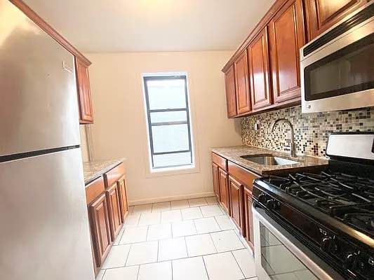 137 W 137th St #2A, New York, NY 10030 - See Est. Value, Schools & More