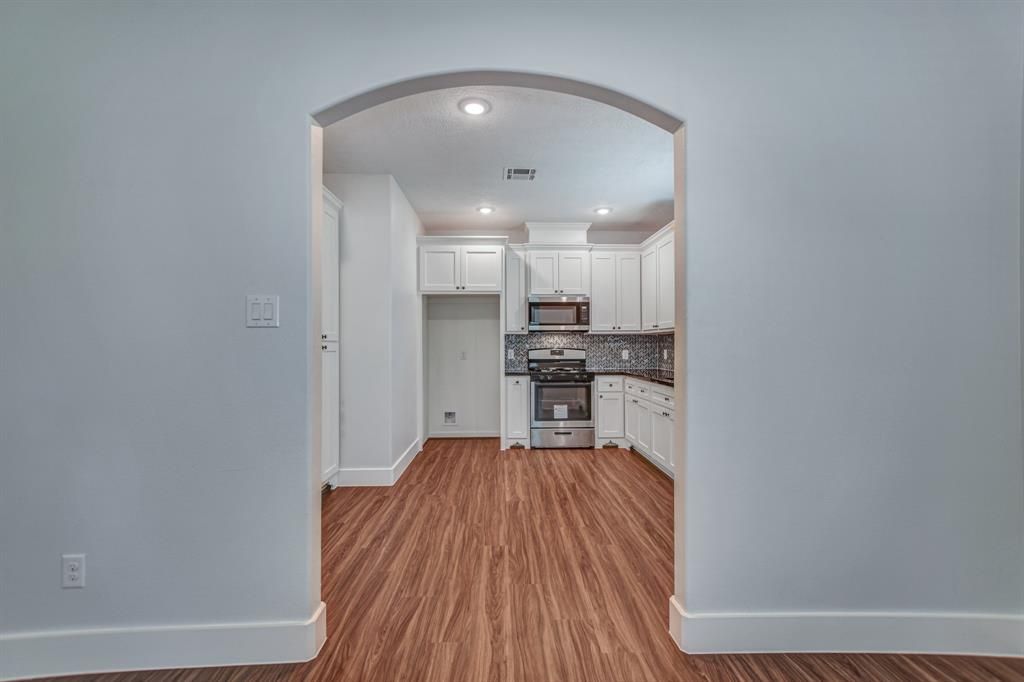 8702 Banting St, Houston, TX 77078 - See Est. Value, Schools & More