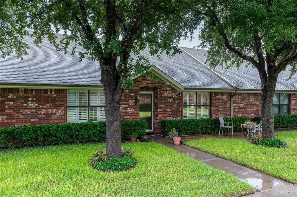 958 Austin Ct, Weatherford, TX 76086 - See Est. Value, Schools & More