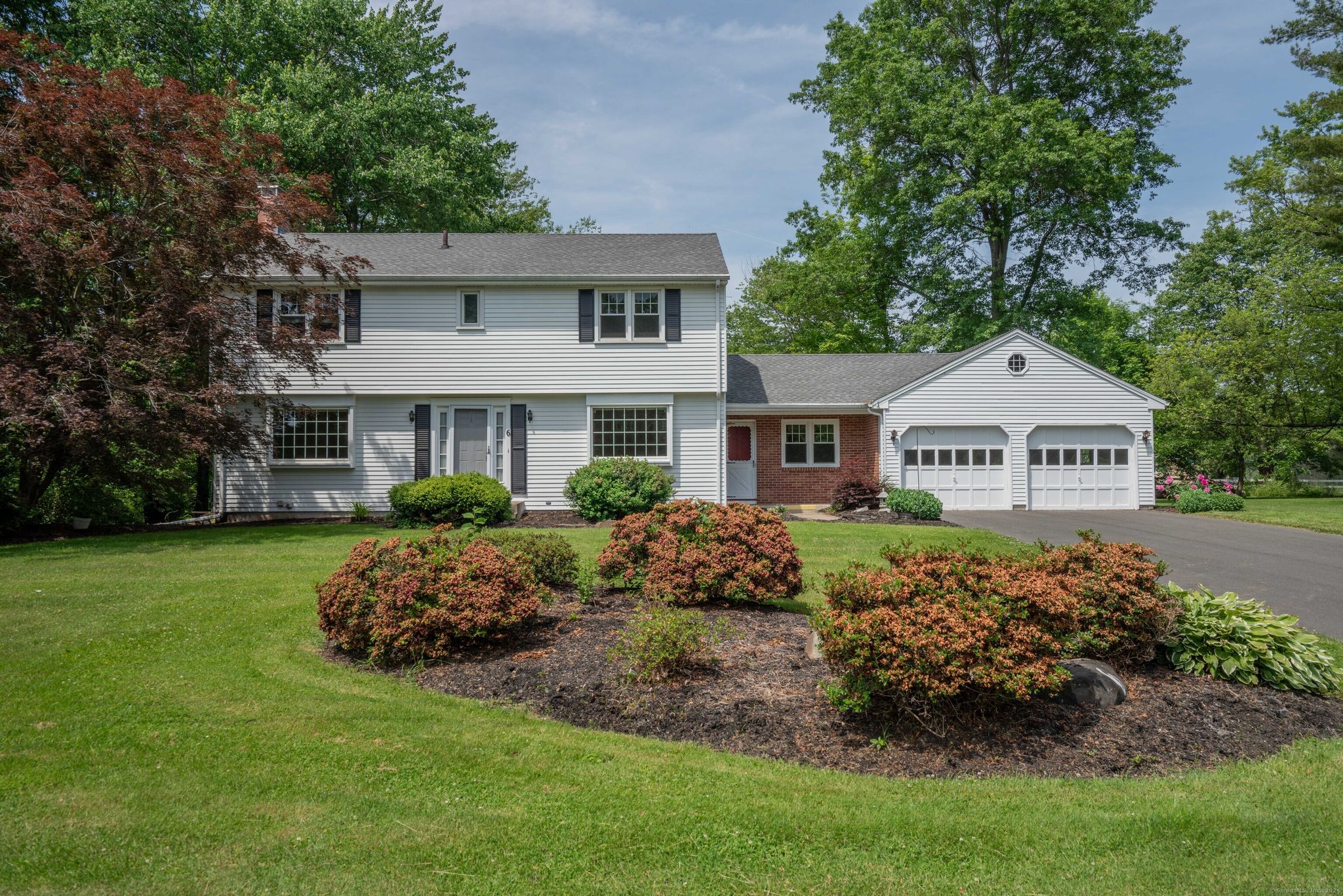 6 Mallard Drive, Bloomfield, CT 06002 - See Est. Value, Schools & More